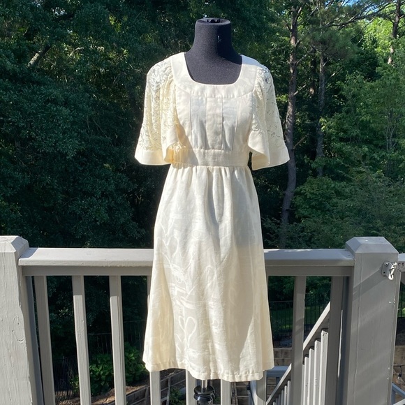 ivana helsinki | Dresses | Ivana Helsinki Lace Flutter Sleeve Romantic ...